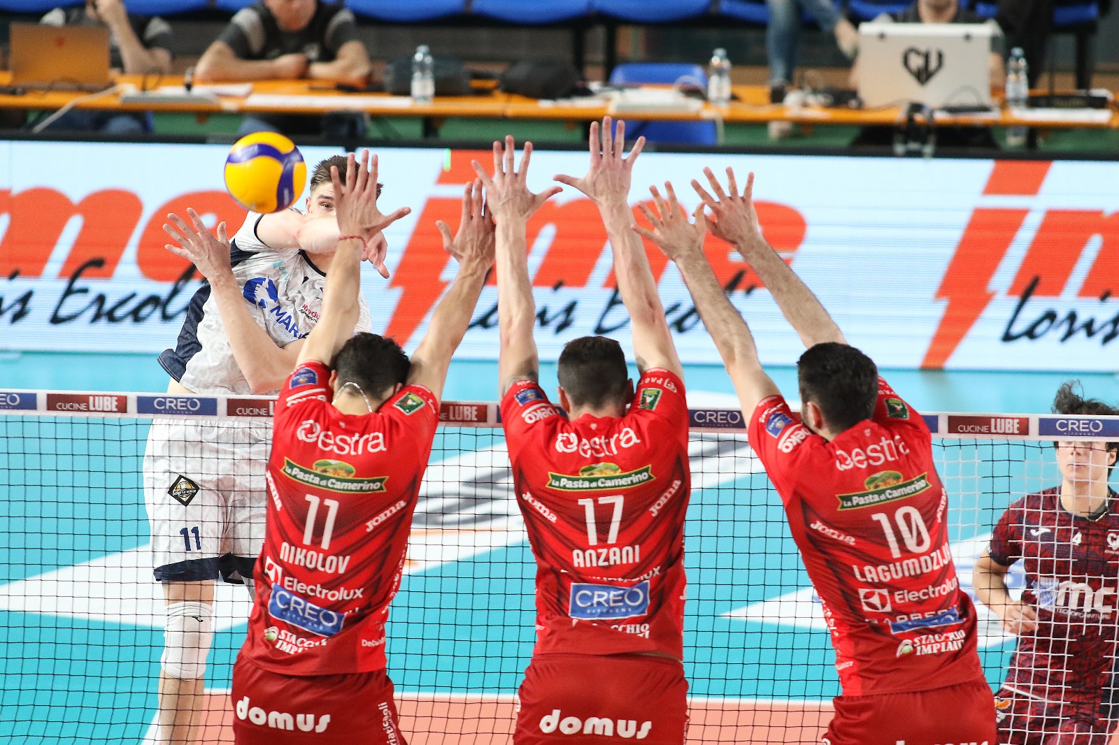 Pallavolo maschile Superlega (A1) Play-off 5° posto, Cisterna Volley si ... Pallavolo maschile Superlega (A1) Play-off 5° posto, Cisterna Volley si ...